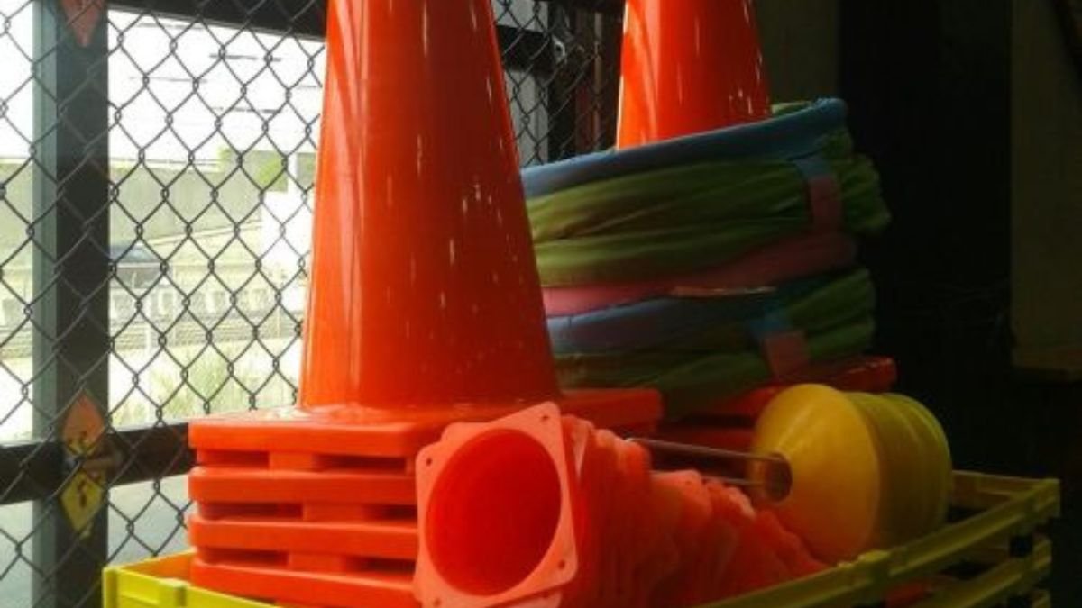 Dribble Drills with Cones: Improve Your Dribbling Skills - Sporator